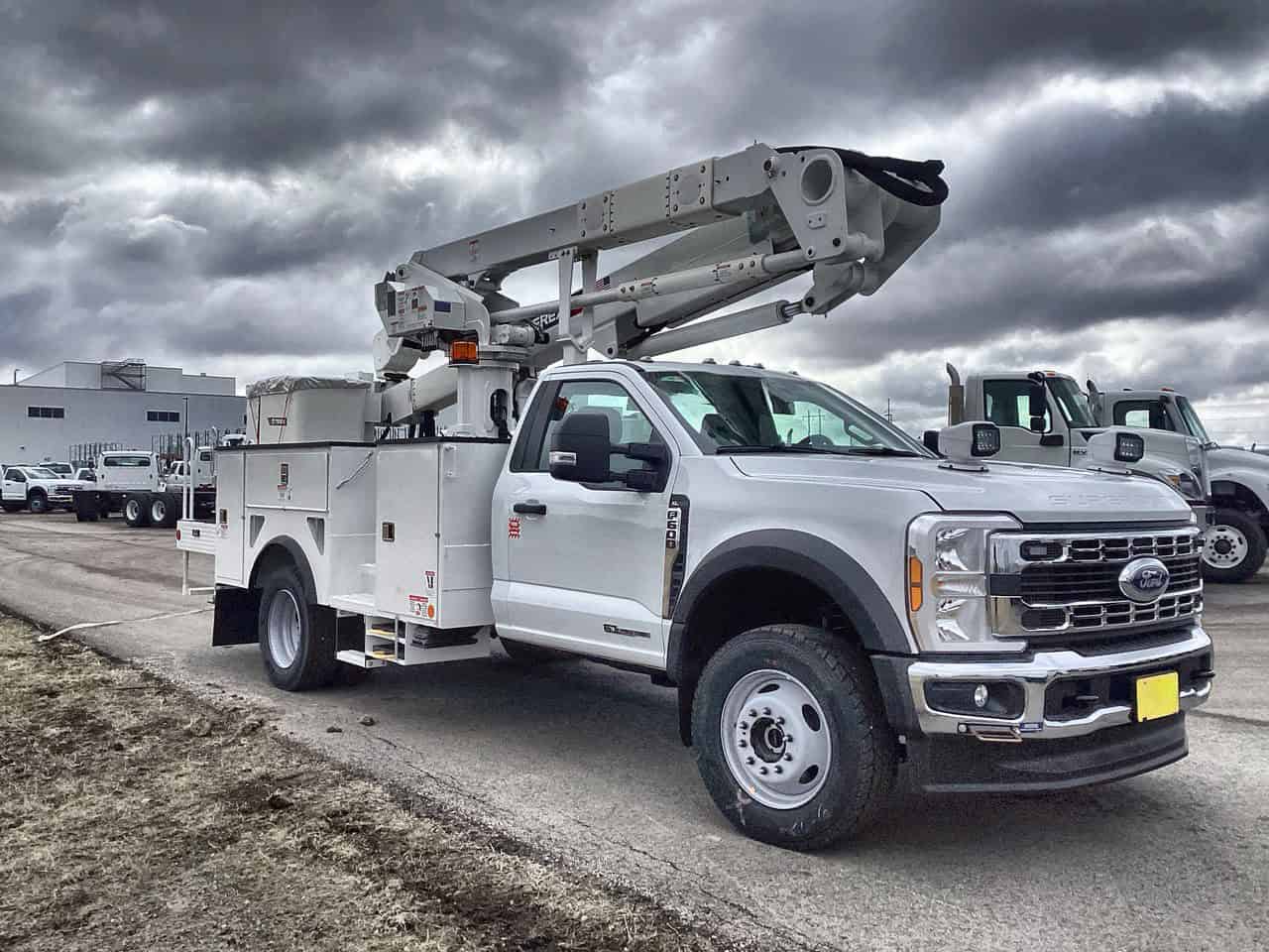 Terex Hi-Ranger TL Series TL48 Bucket Trucks – Sewer & Municipal ...