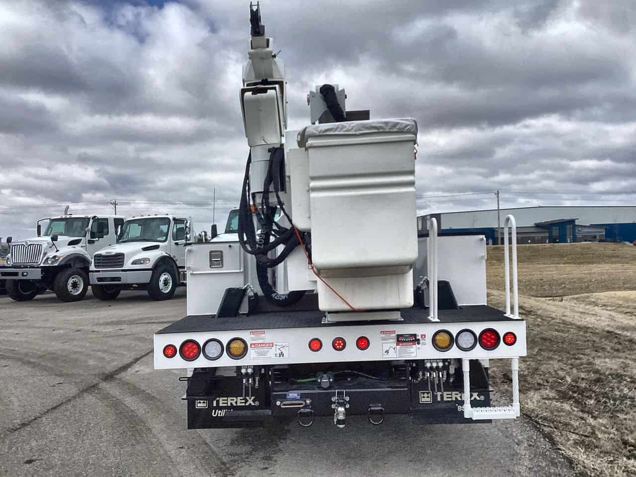Terex Hi-Ranger TL Series TL48 Bucket Trucks – Sewer & Municipal ...